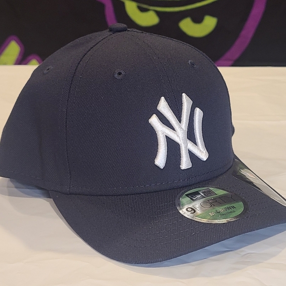 New Era | Accessories | New Era 9forty M Crown New York Yankees | Poshmark